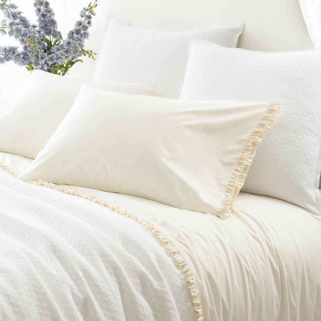 Mia Ivory Ruffle Sheet Set – FOR Living